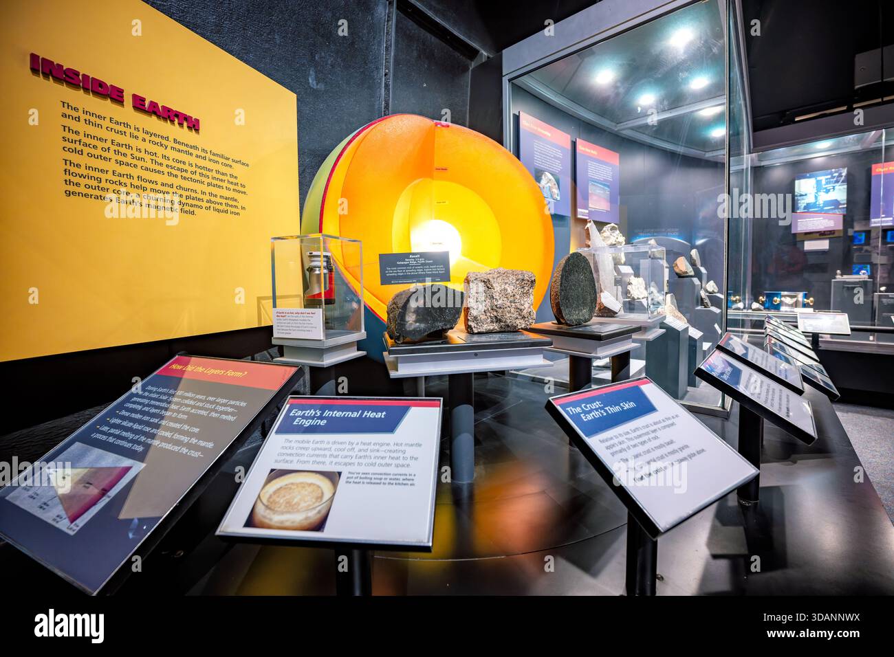 Smithsonian Natural History Museum Geology Exhibit Washington DC ...