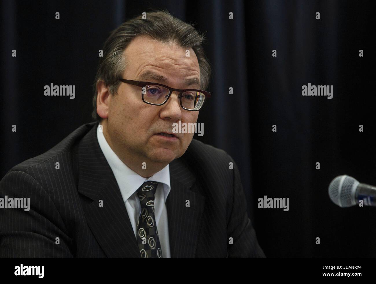 Alberta Auditor General Doug Wylie speaking in Edmonton on Friday, Oct ...