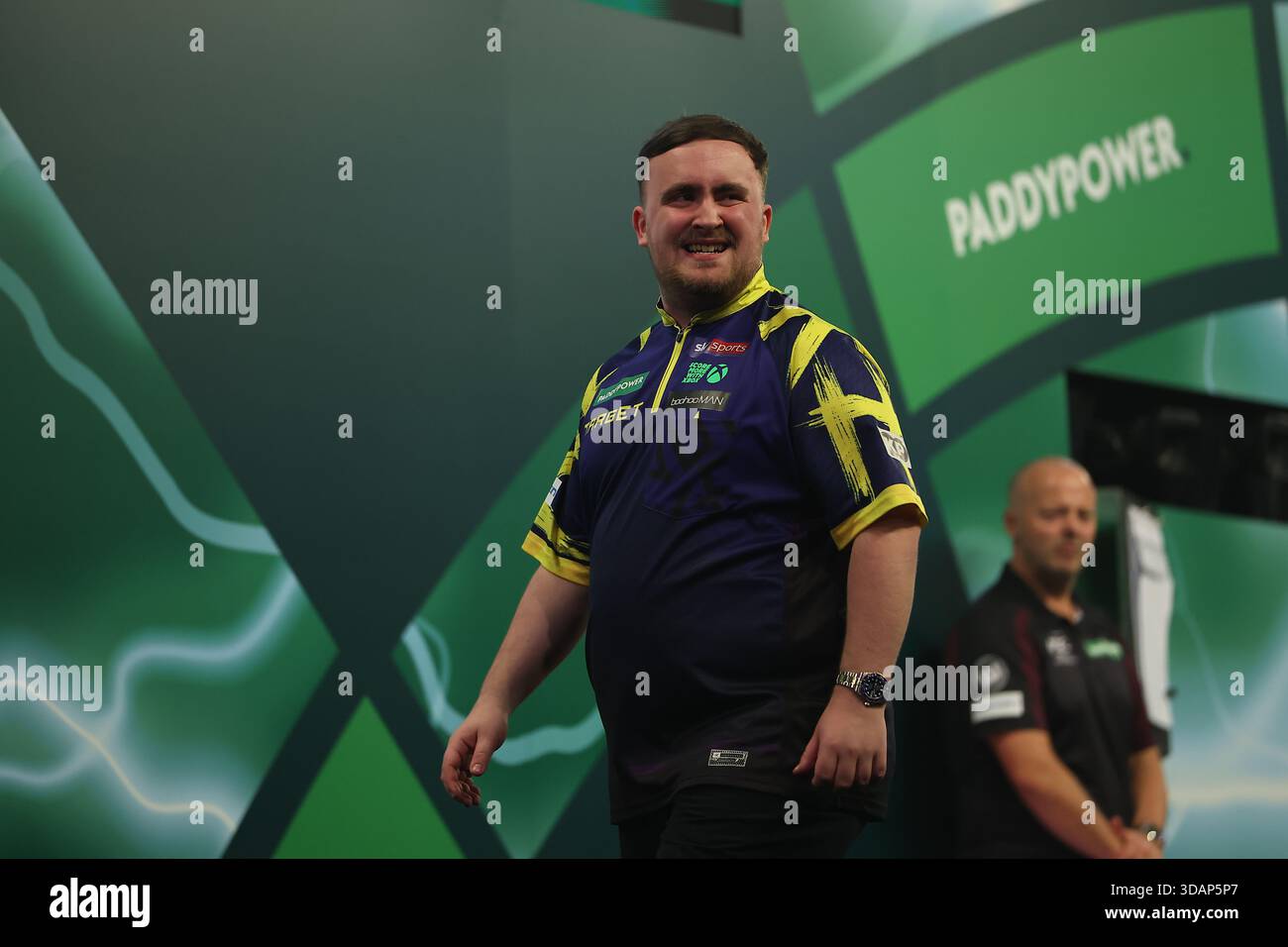 Luke littler after winning hi-res stock photography and images - Alamy