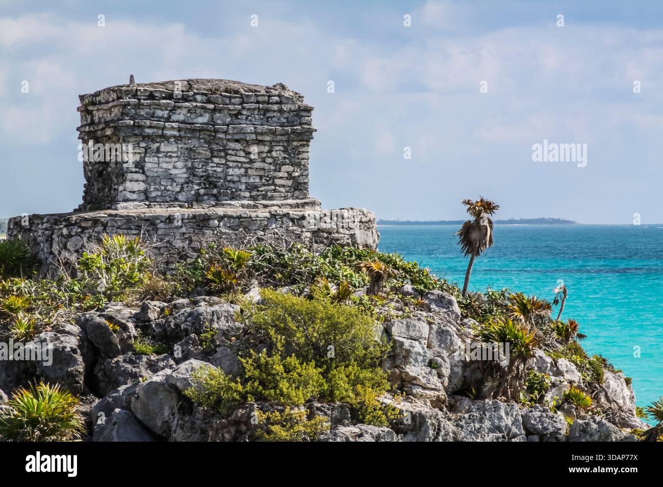 Temple of the Wind God, Tulum Archaeological Site, Quintana Roo, Mexico ...