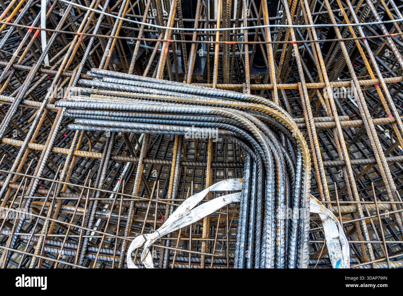 Installation of reinforcing steel for the reinforced concrete ...