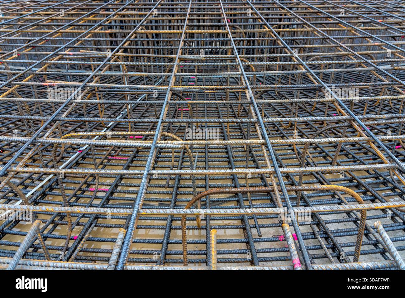 Installation of reinforcing steel for the reinforced concrete ...