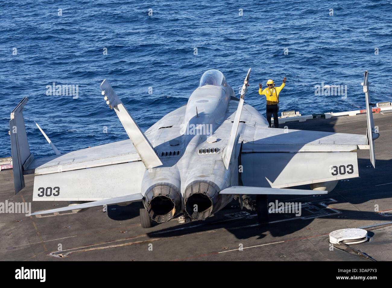 Caribbean Sea, International Waters. 17 November, 2025. A U.S Navy ...