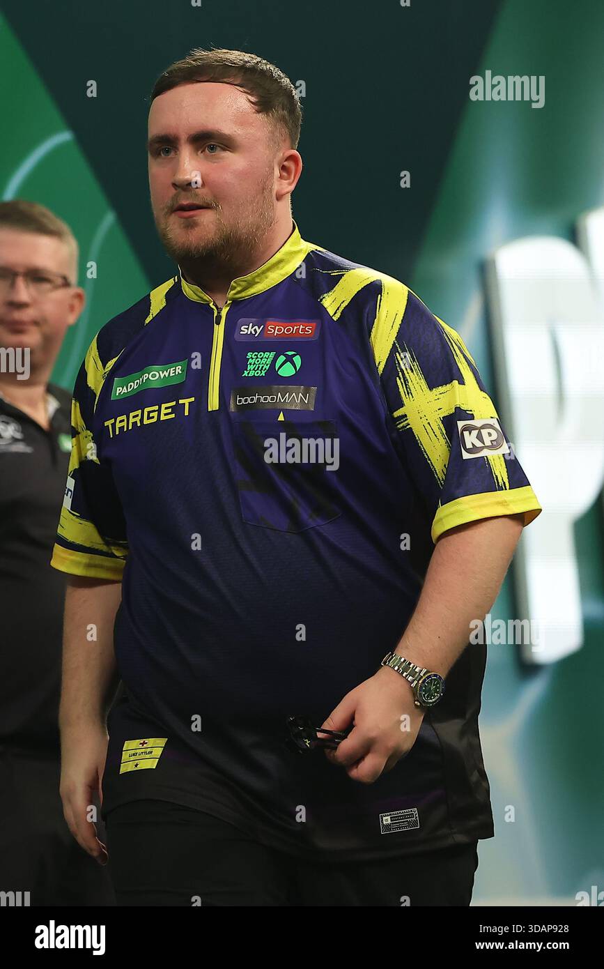 Luke littler after winning hi-res stock photography and images - Alamy