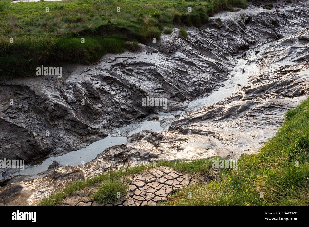 Clay bank gully hi-res stock photography and images - Alamy
