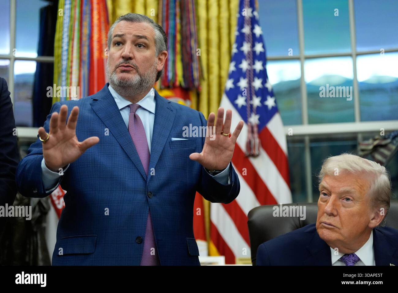 Ted Cruz R-Texas, left, speaks during a signing ceremony regarding AI ...