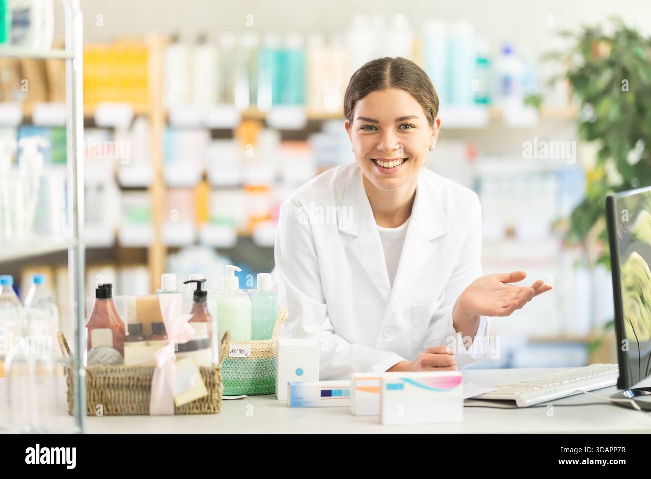 Spanish pharmacist hi-res stock photography and images - Alamy