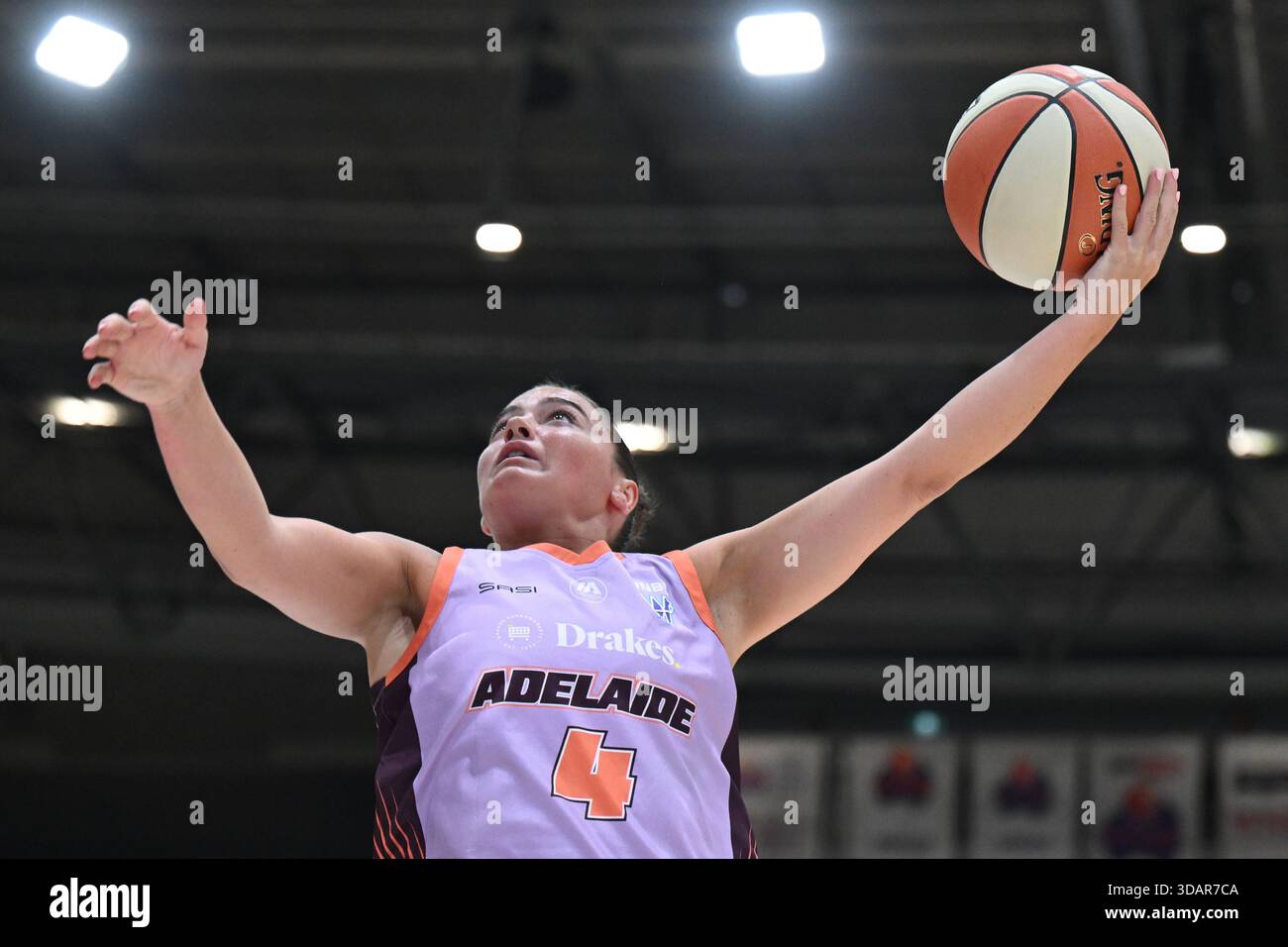 Dallas Loughridge of the Lightning in action during the WNBL Round 8 ...