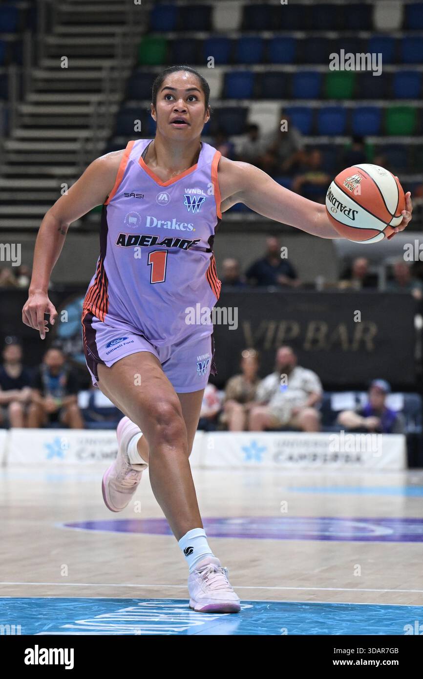 Ella Tofaeono of the Lightning in action during the WNBL Round 8 match ...