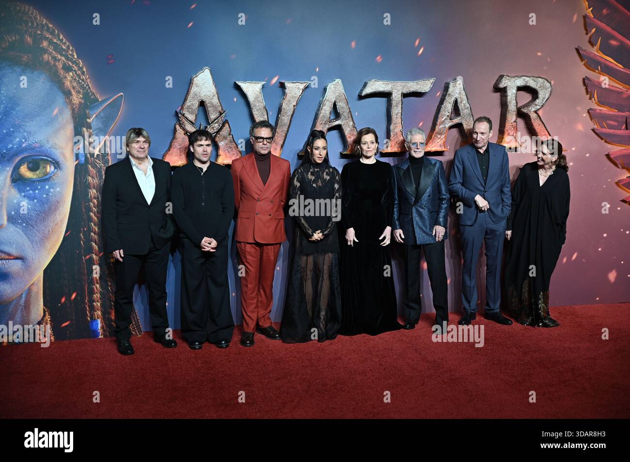 (LtoR) Simon Franglen, Jamie Flatters, Jermaine Clement, Oona Chaplin ...