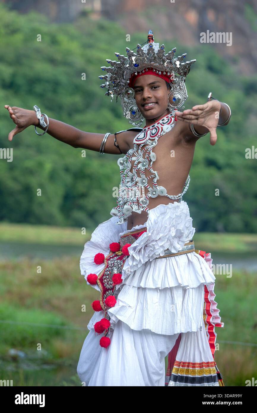 SIGIRIYA, SRI LANKA - DECEMBER 05, 2025 : A Ves Dancer, also known as ...