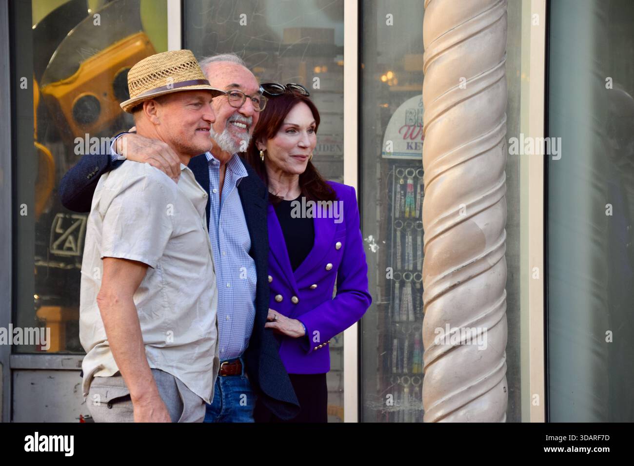Woody Harrelson, James L. Brooks, and Marilou Henner gather at the ...