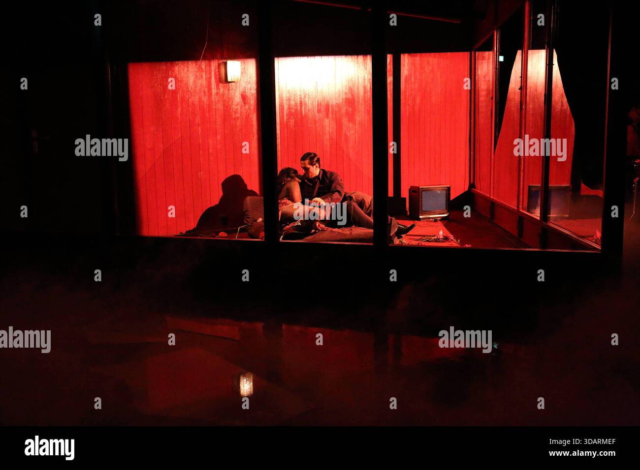 Ruby Commey und Samuel Schneider während der Fotoprobe für Die Legende ...