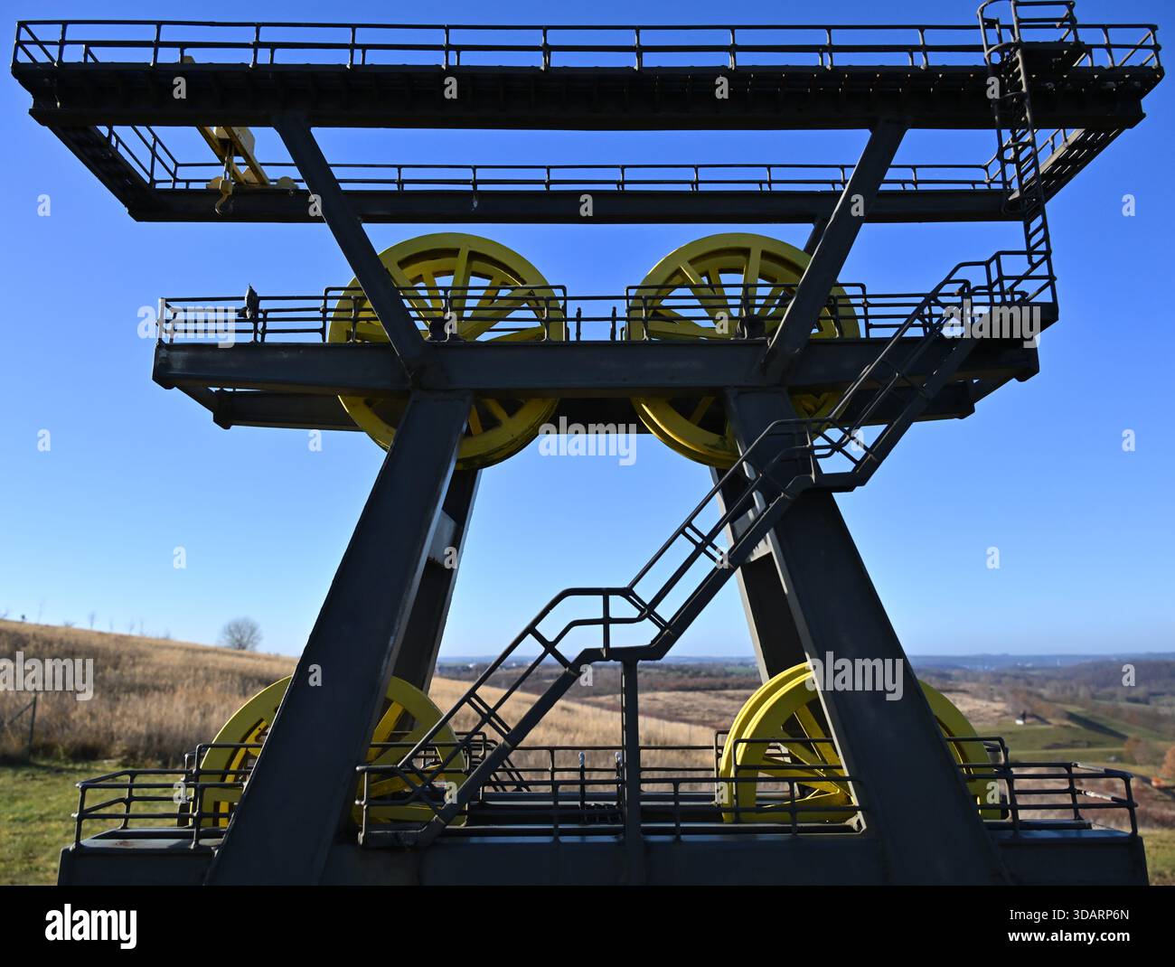 PRODUCTION - 11 December 2025, Thuringia, Ronneburg: The 1:20 scale ...