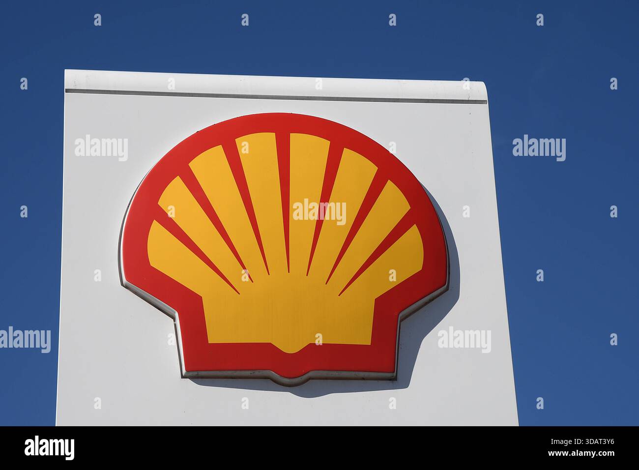 Copenhagen Denmark./18.April 2020 / Shell gasoline station in Kastrup ...