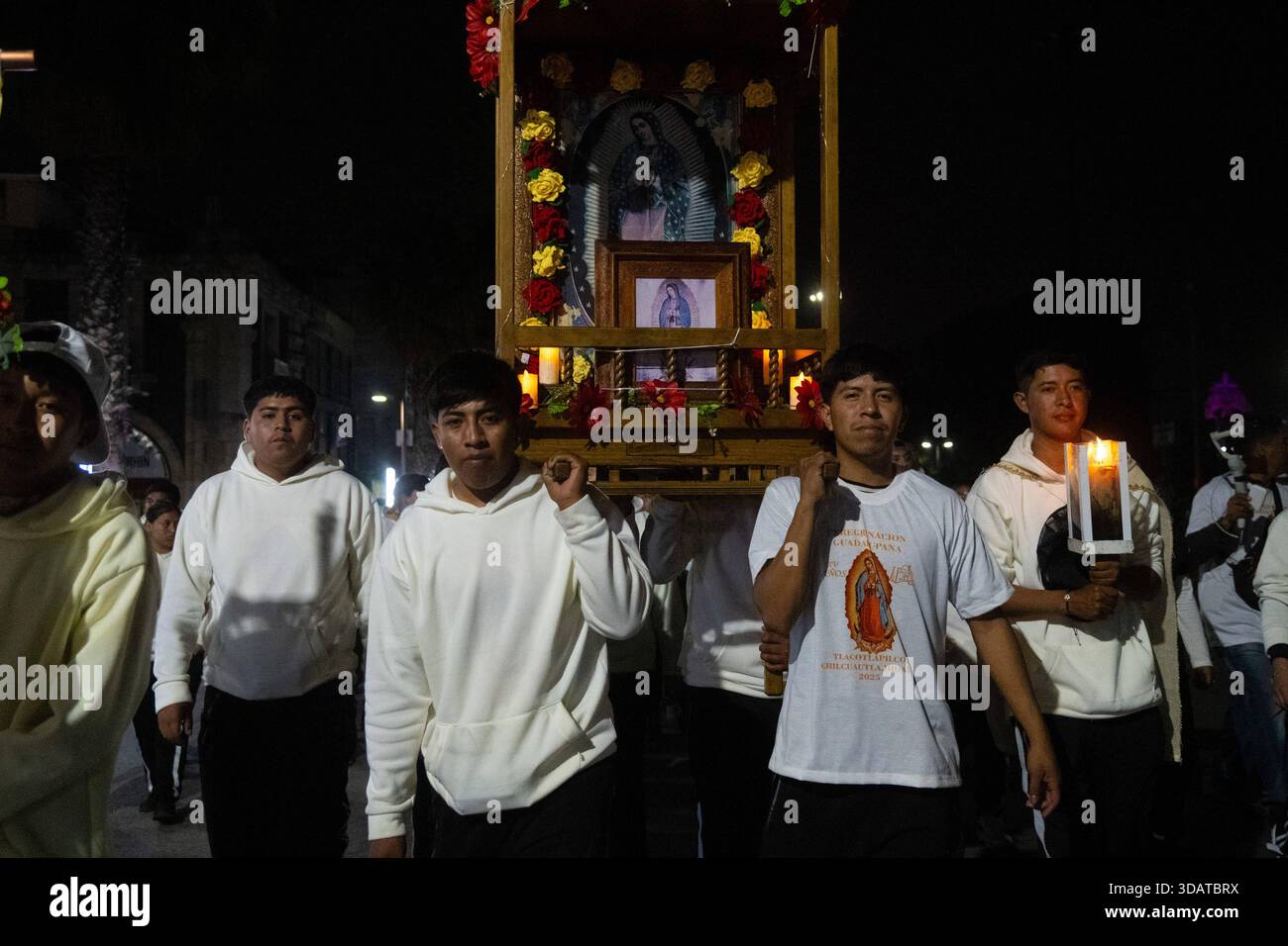 Virgin Of Guadalupe Day Celebration Devotees of the Virgin of Guadalupe ...