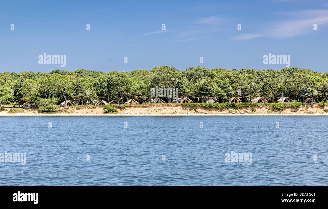 Communal campfires hi-res stock photography and images - Alamy