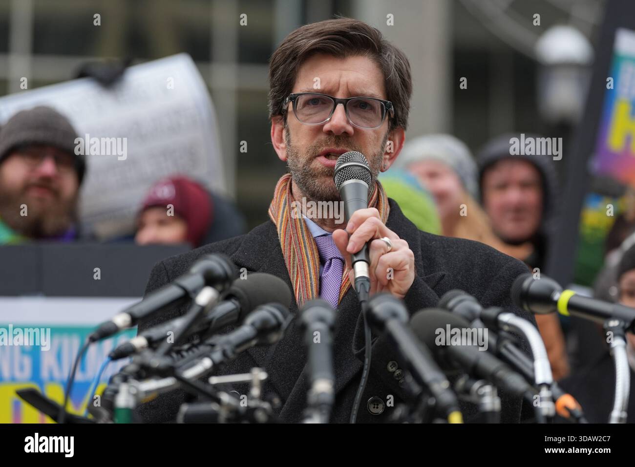 Simon Sandoval-Moshenberg, attorney for Kilmar Abrego Garcia speaks ...