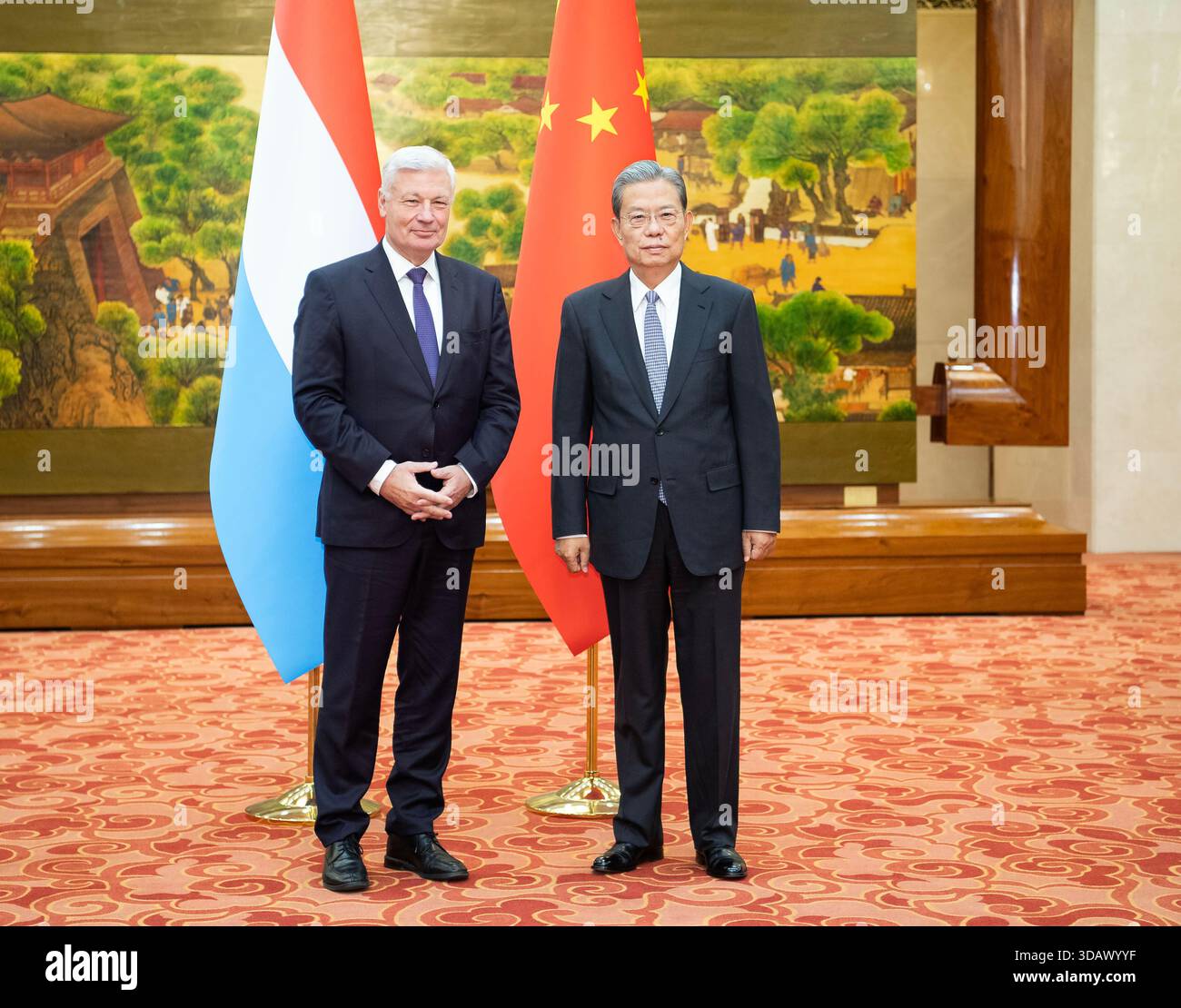 (251212) -- BEIJING, Dec. 12, 2025 (Xinhua) -- Zhao Leji, chairman of ...