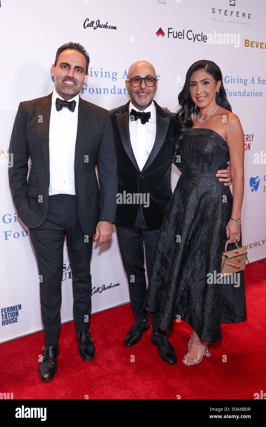 Beverly Hills, California, USA. 11th December, 2025. Dr. Rodney Raanan ...