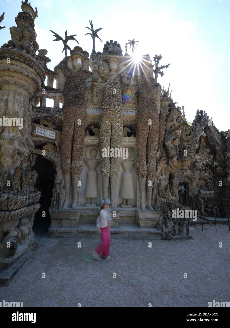 Le Palais Idéal: Ferdinand Cheval’s Architectural Masterpiece of Naive ...