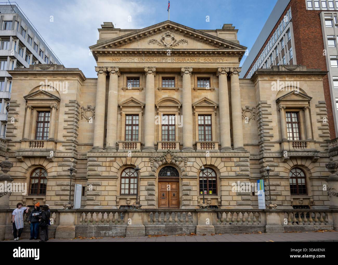 Assurance aviva hi-res stock photography and images - Alamy