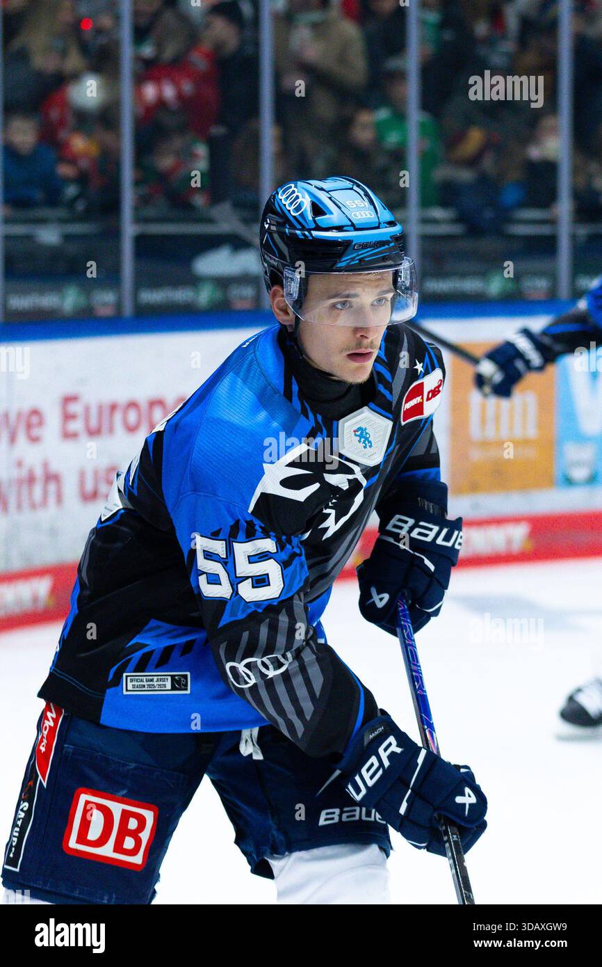 December 27 2025 field hi-res stock photography and images - Alamy