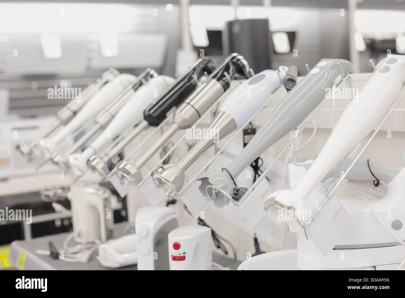 Product demonstration blender hi-res stock photography and images - Alamy