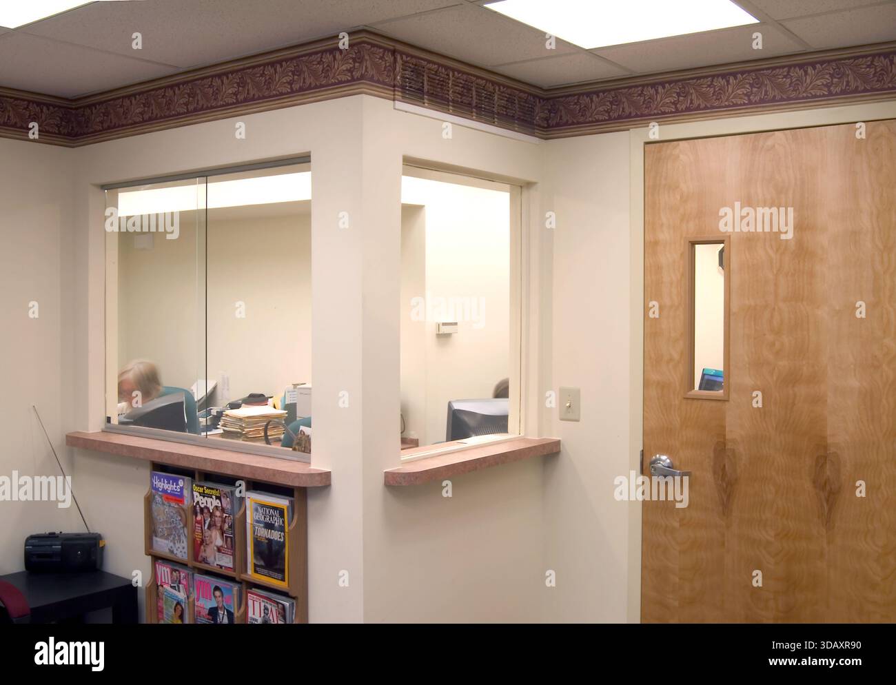 Doctor's exam examination room in hospital clinic, doctors office ...