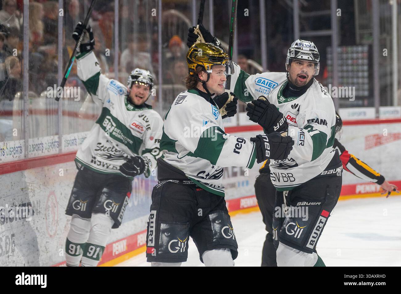 12.12.2025, Eishockey: DEL 2, Saison 2025/2026, 23. Spieltag ...