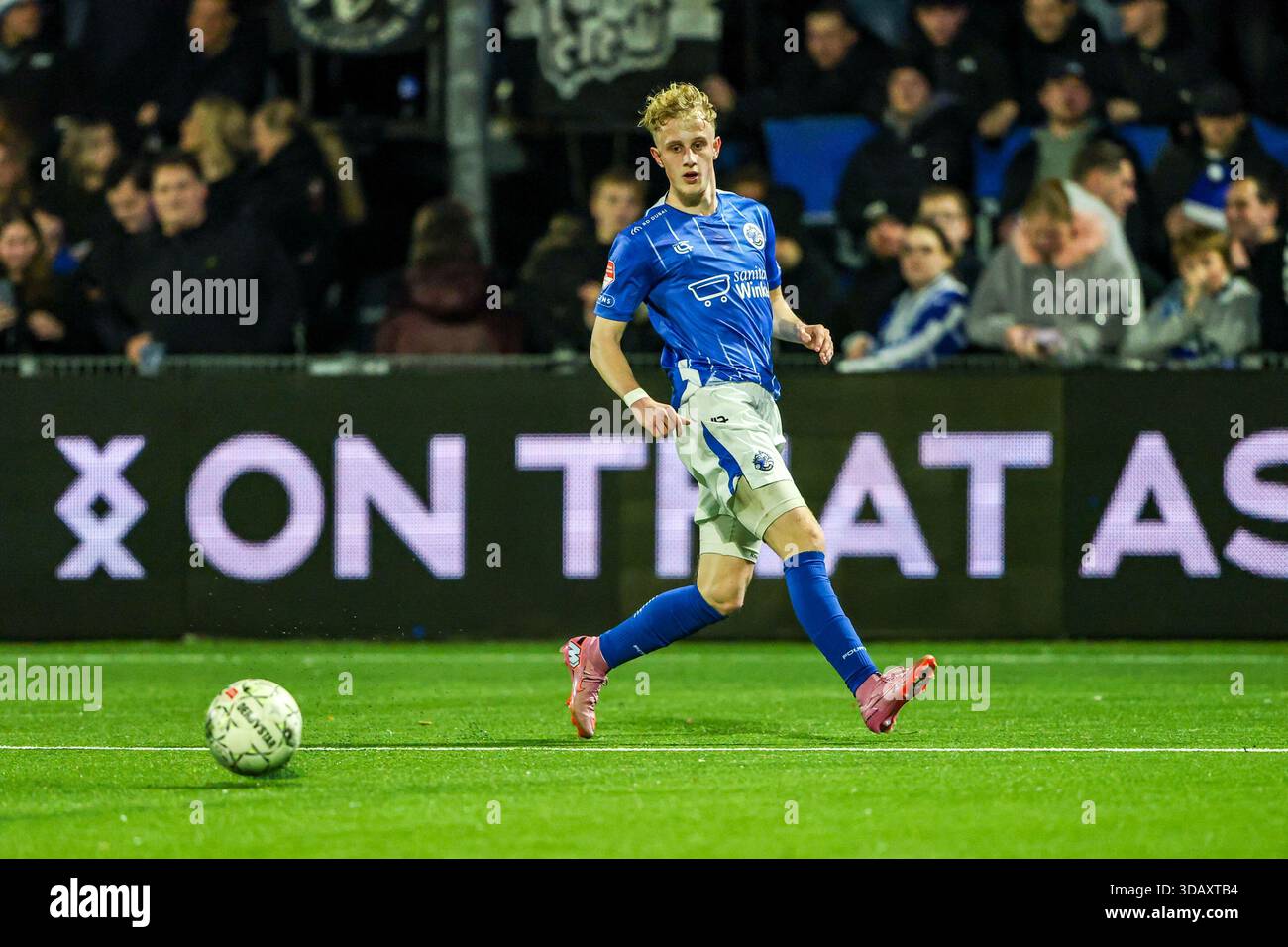 DEN BOSCH , 12-12-2025 , stadium De Vliert , season 2025 / 2026 , Dutch ...