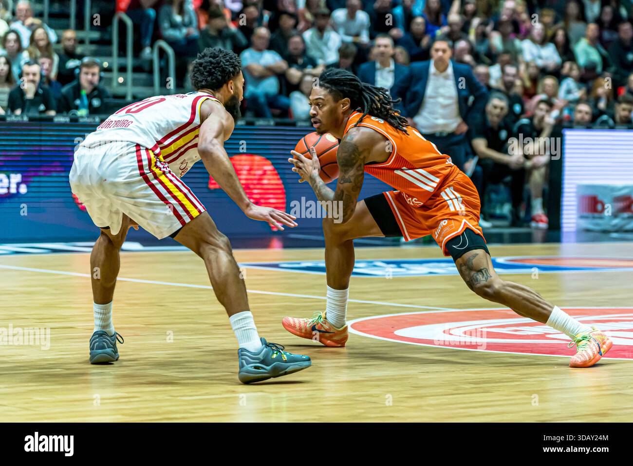 Chemnitz, Germany December 12, 2025: 1.BBL - 2025/2026 - Niners ...