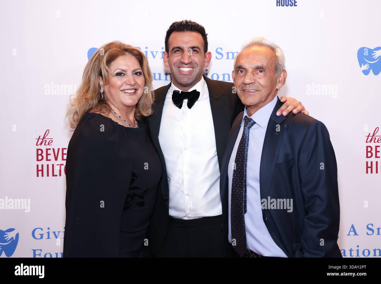 Beverly Hills, California, USA. 11th December, 2025. Dr. Justin Raanan ...