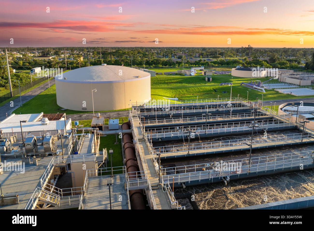 Industrial water treatment facility with water cleaning cisterns and ...