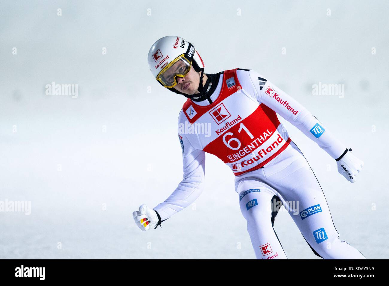 RAIMUND Philipp (Germany) celebrates at the finish line, GER, FIS Ski ...