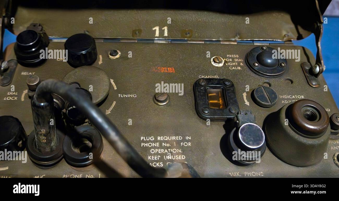 Scr 300a radio hi-res stock photography and images - Alamy