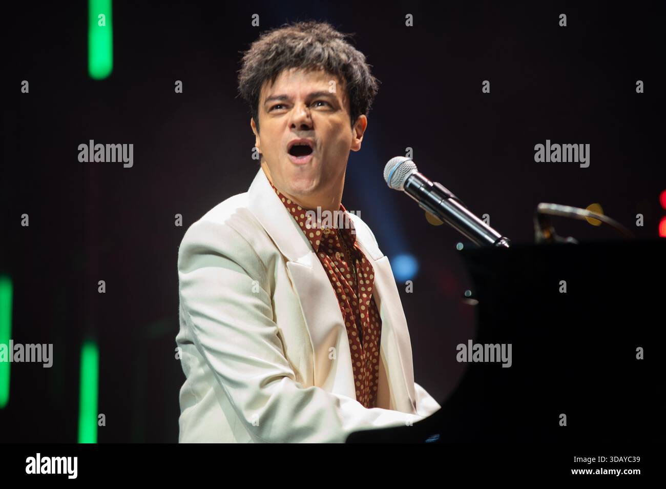 London, United Kingdom. 12th December 2025. Jamie Cullum performs at ...