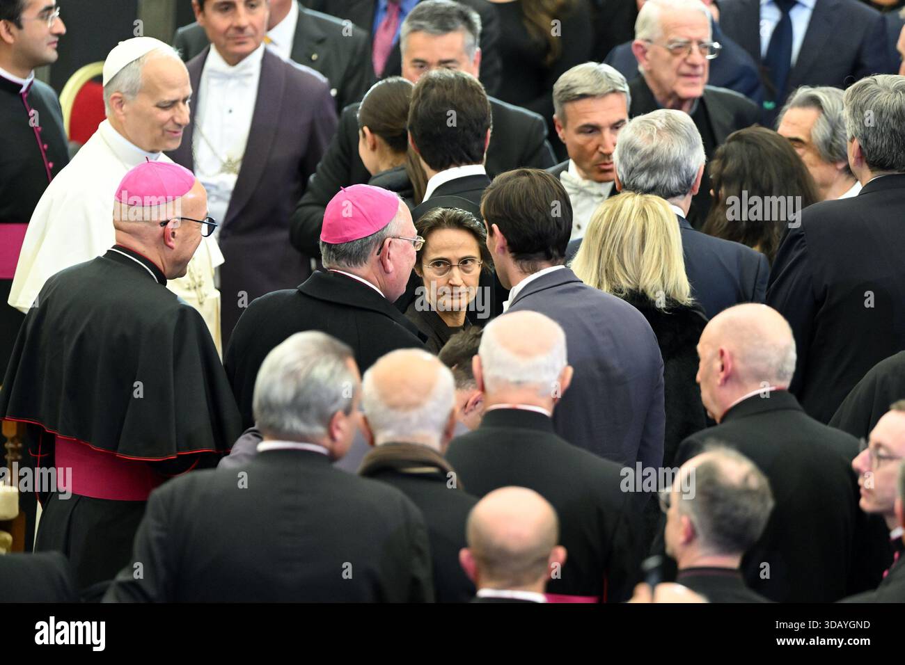**NO LIBRI** Italy, Rome, Vatican, 2025/12/12.Pope Leo XIV and Italian ...
