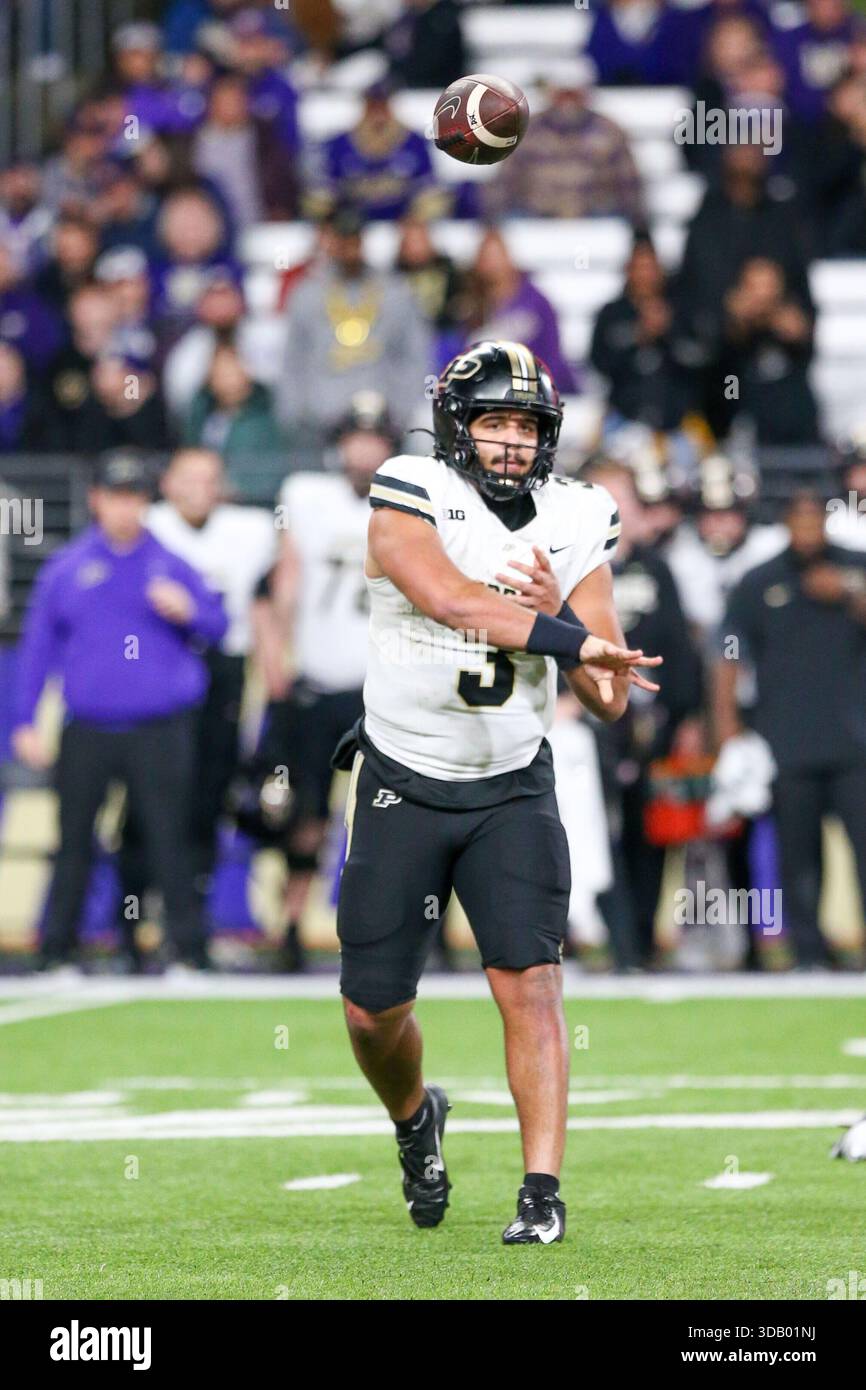 SEATTLE, WA - NOVEMBER 15: Purdue (QB) #3 Malachi Simpson during a ...