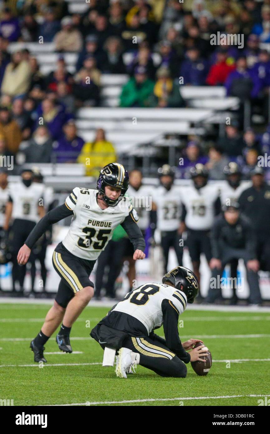 SEATTLE, WA - NOVEMBER 15: Purdue (PK) #93 Seth Turner during a college ...