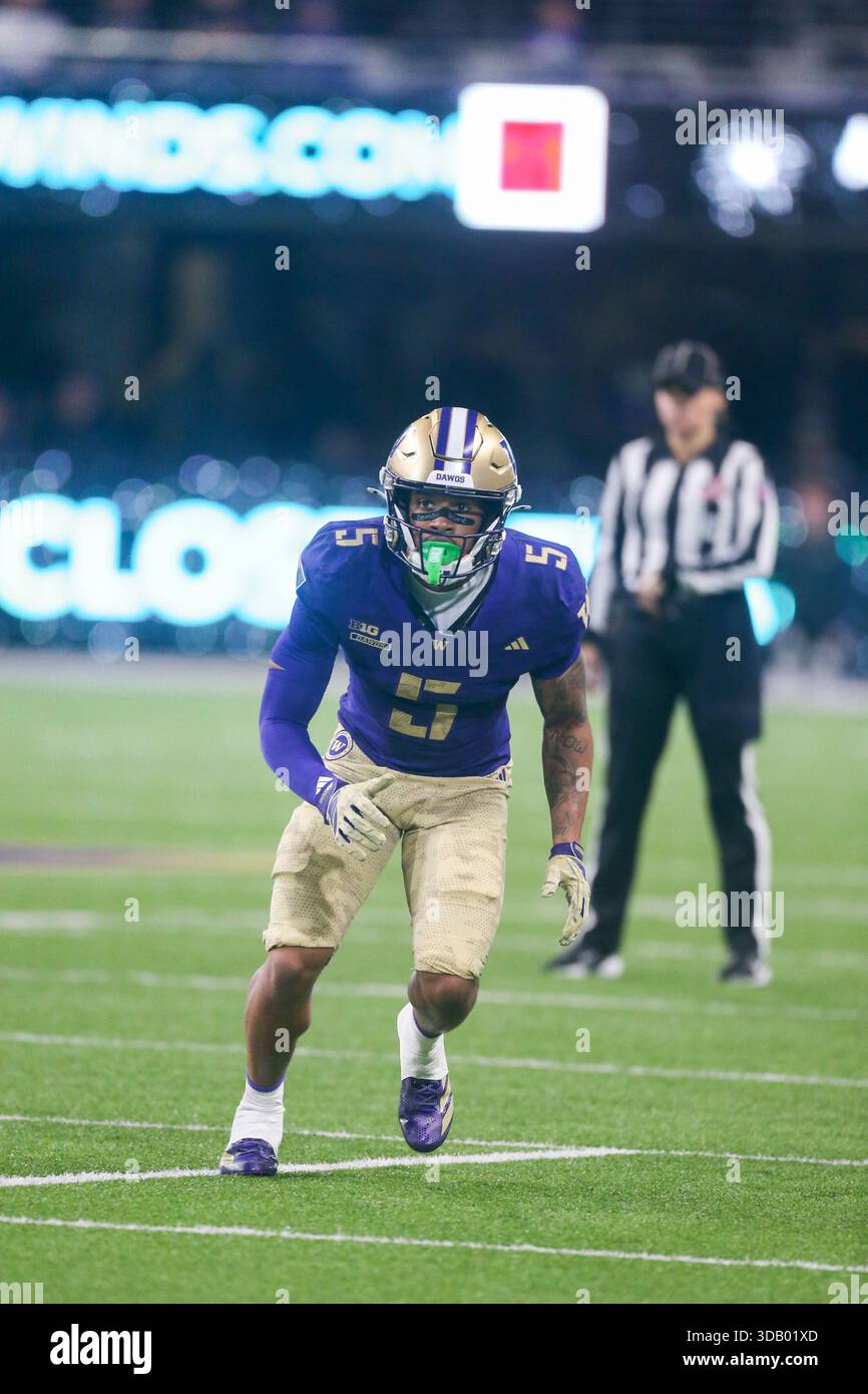 SEATTLE, WA - NOVEMBER 15: Washington (WR) #5 Omari Evans during a ...