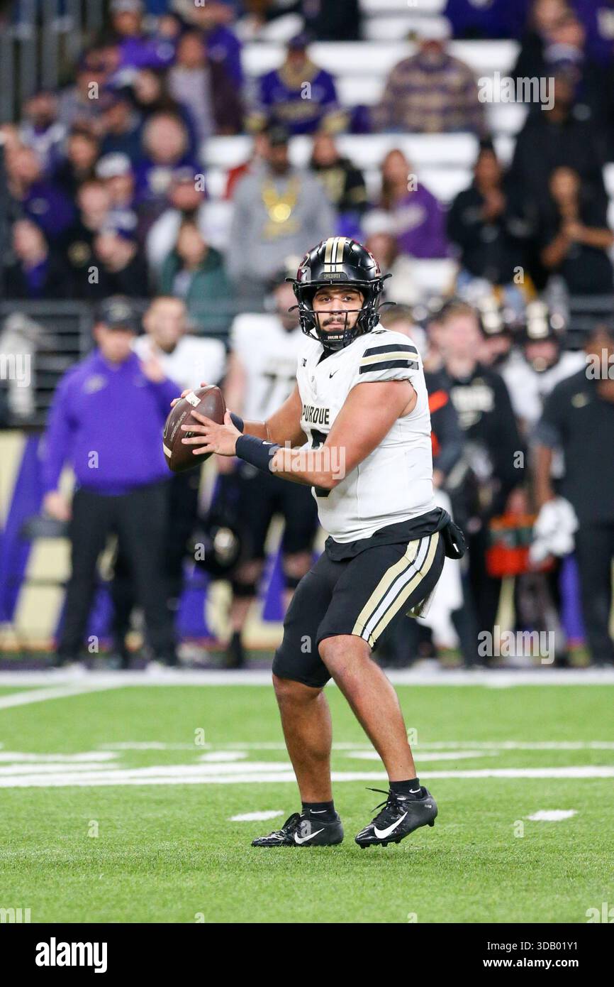 SEATTLE, WA - NOVEMBER 15: Purdue (QB) #3 Malachi Simpson during a ...