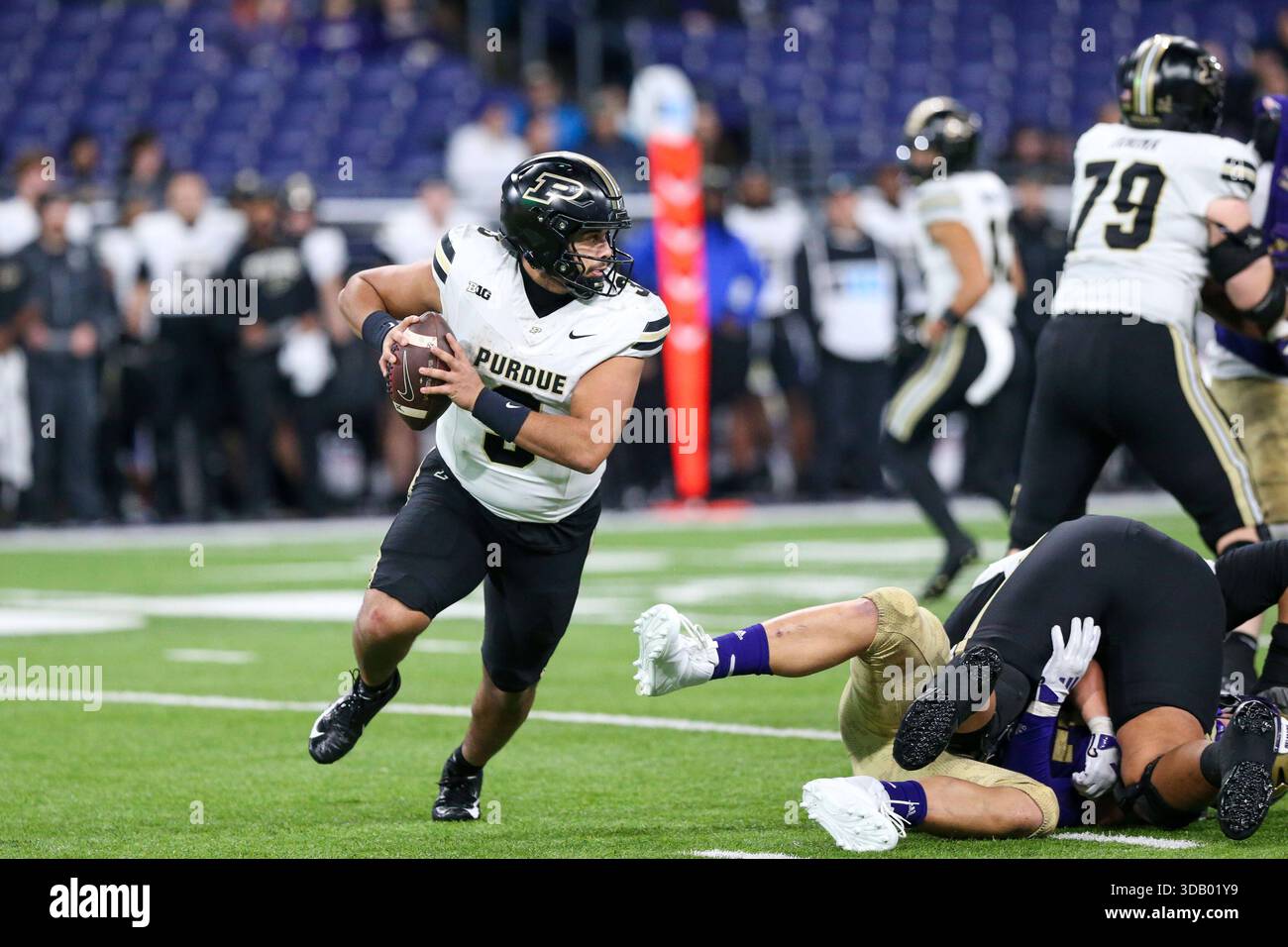 SEATTLE, WA - NOVEMBER 15: Purdue (QB) #3 Malachi Simpson during a ...