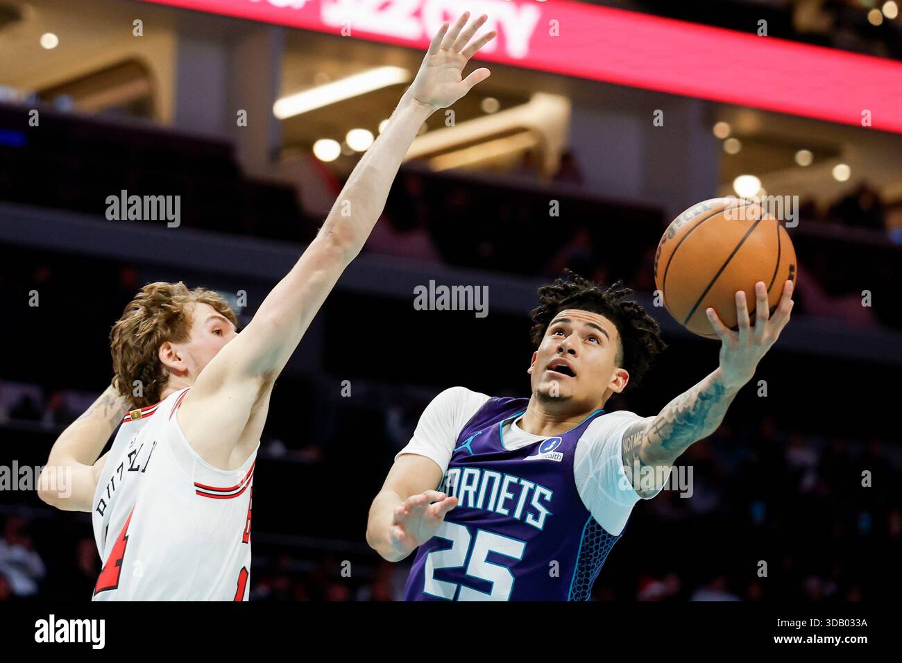 Charlotte Hornets guard KJ Simpson (25) shoots against Chicago Bulls ...