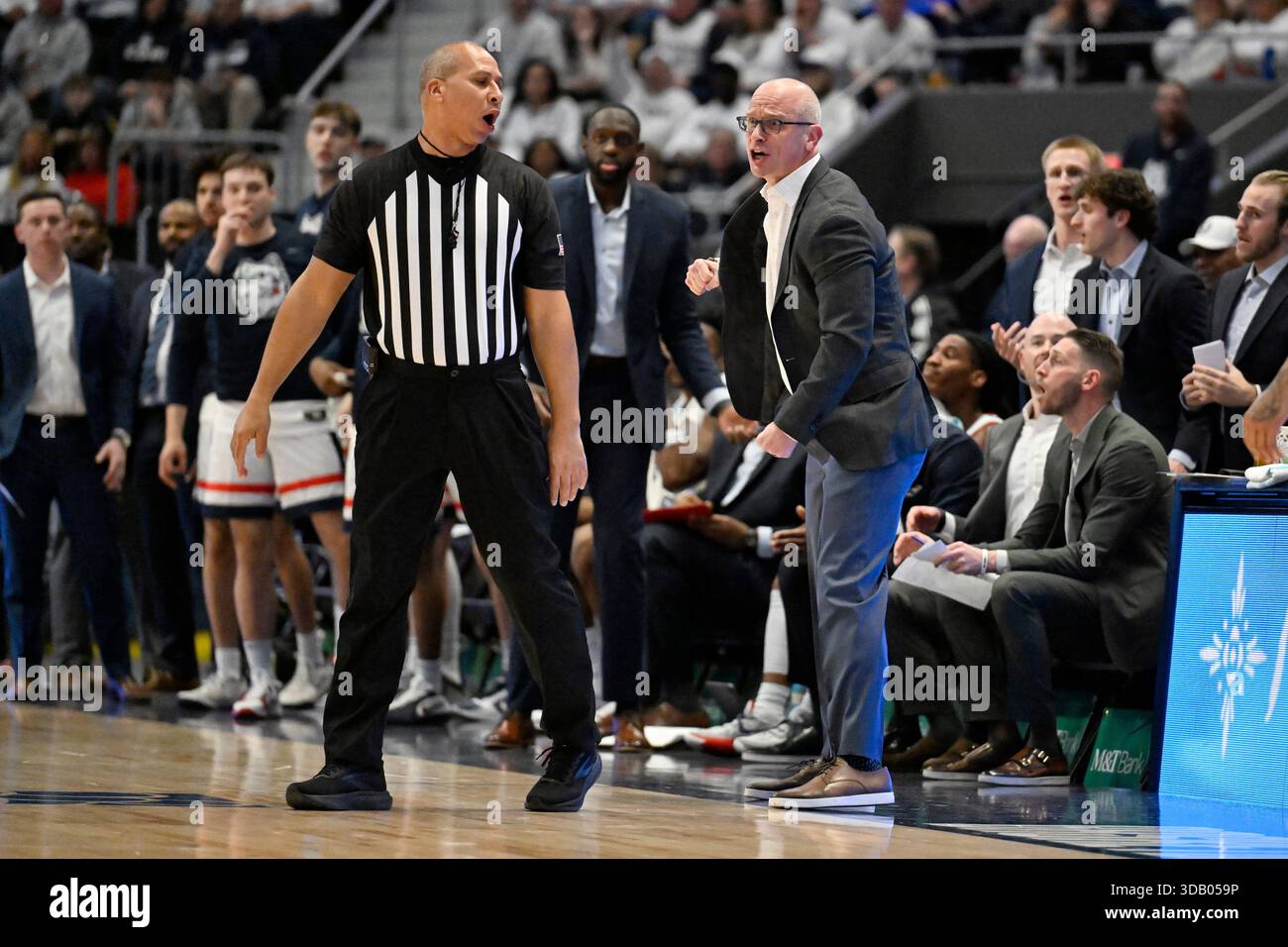 UConn head coach Dan Hurley, front right, reacts toward referee Matt ...