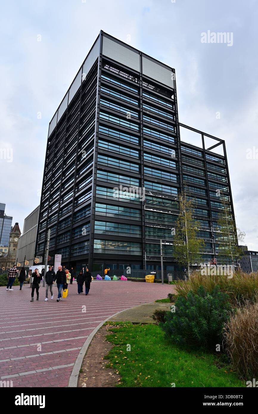 Landscaped forecourt with grass and planters hi-res stock photography ...