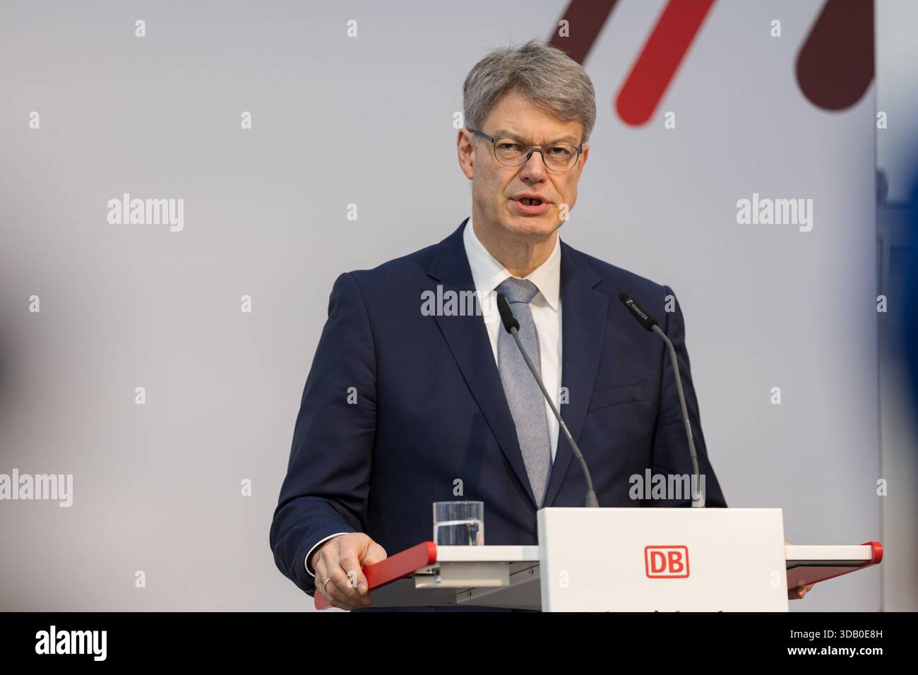 Inbetriebnahme der Ahrtalbahn Pressetermin in Altenahr - 12.12.2025 ...