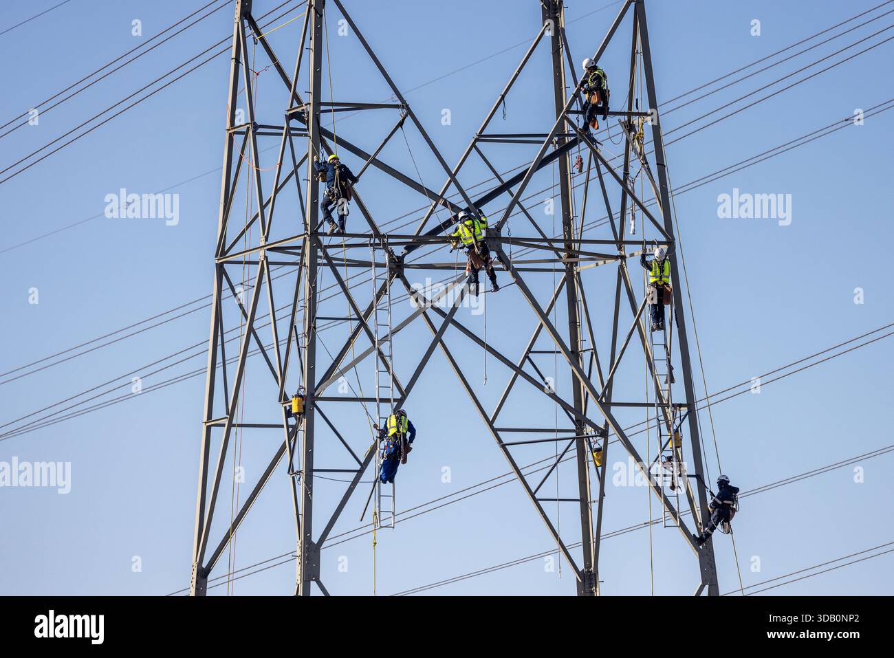 Maintenance of electricity supply hi-res stock photography and images ...