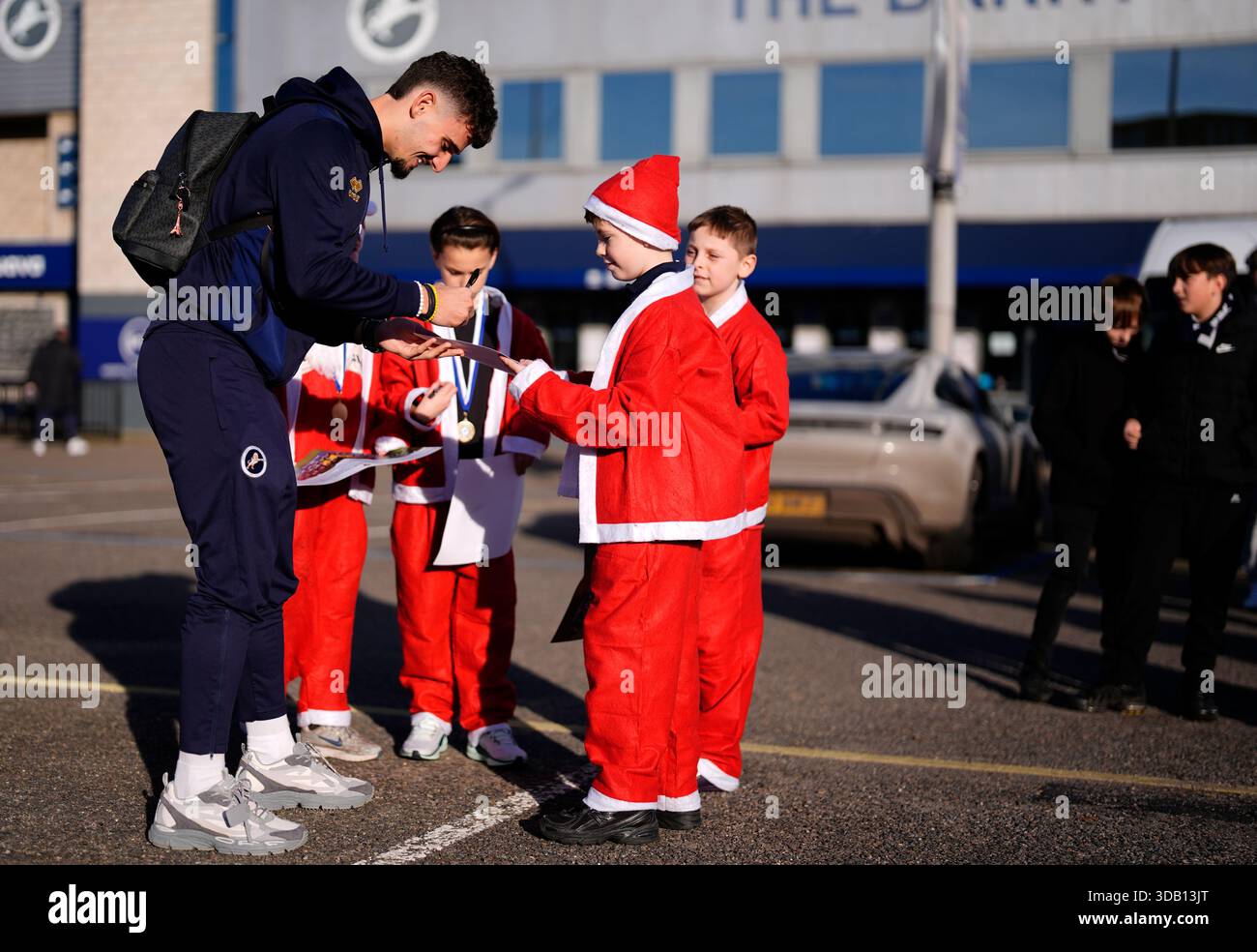 Millwall's Mihailo Ivanovic signs autographs for young fans ahead of ...