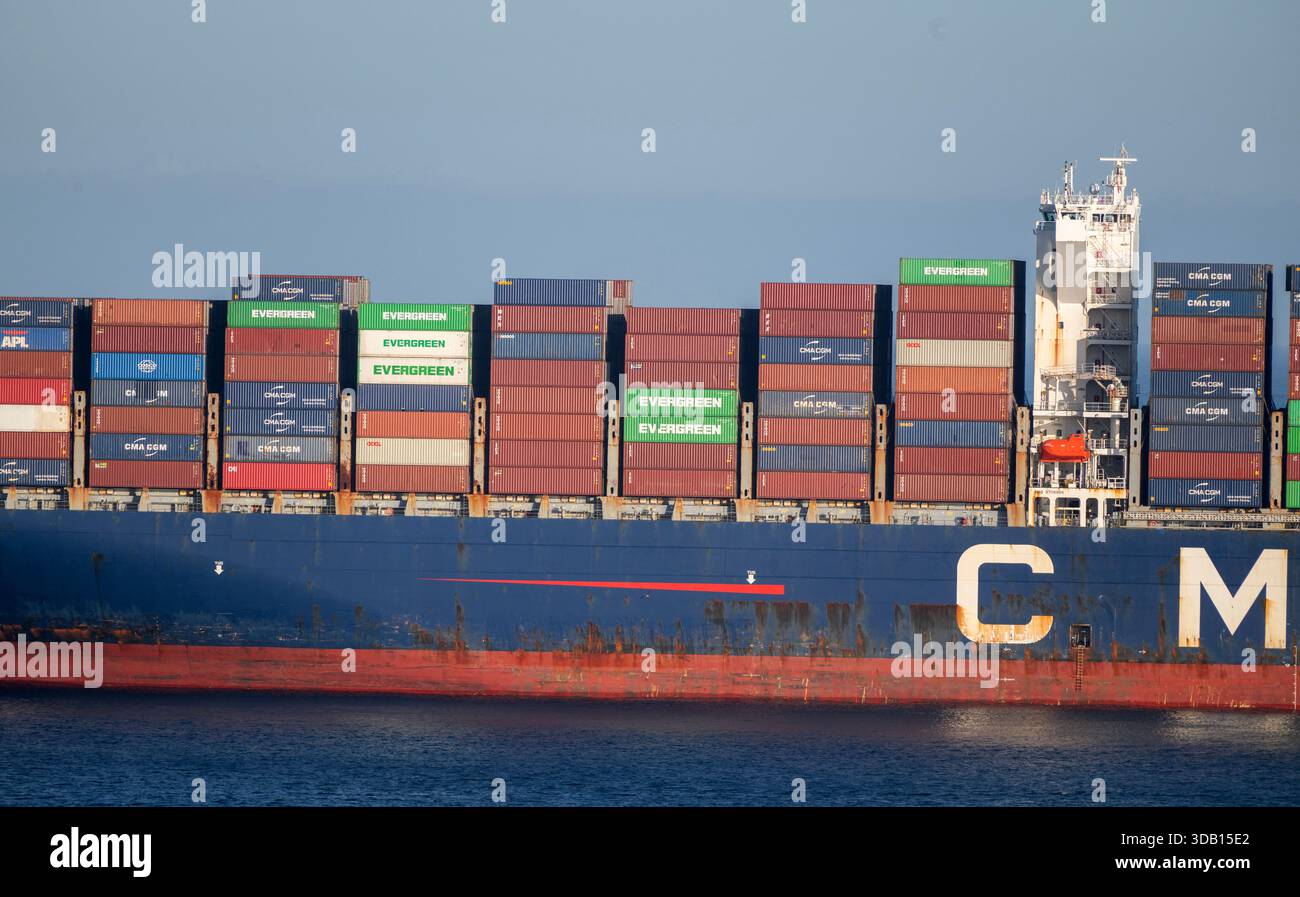 CMA CGM ZHENG HE (IMO: 9706906) is a Container Ship, sailing under the ...